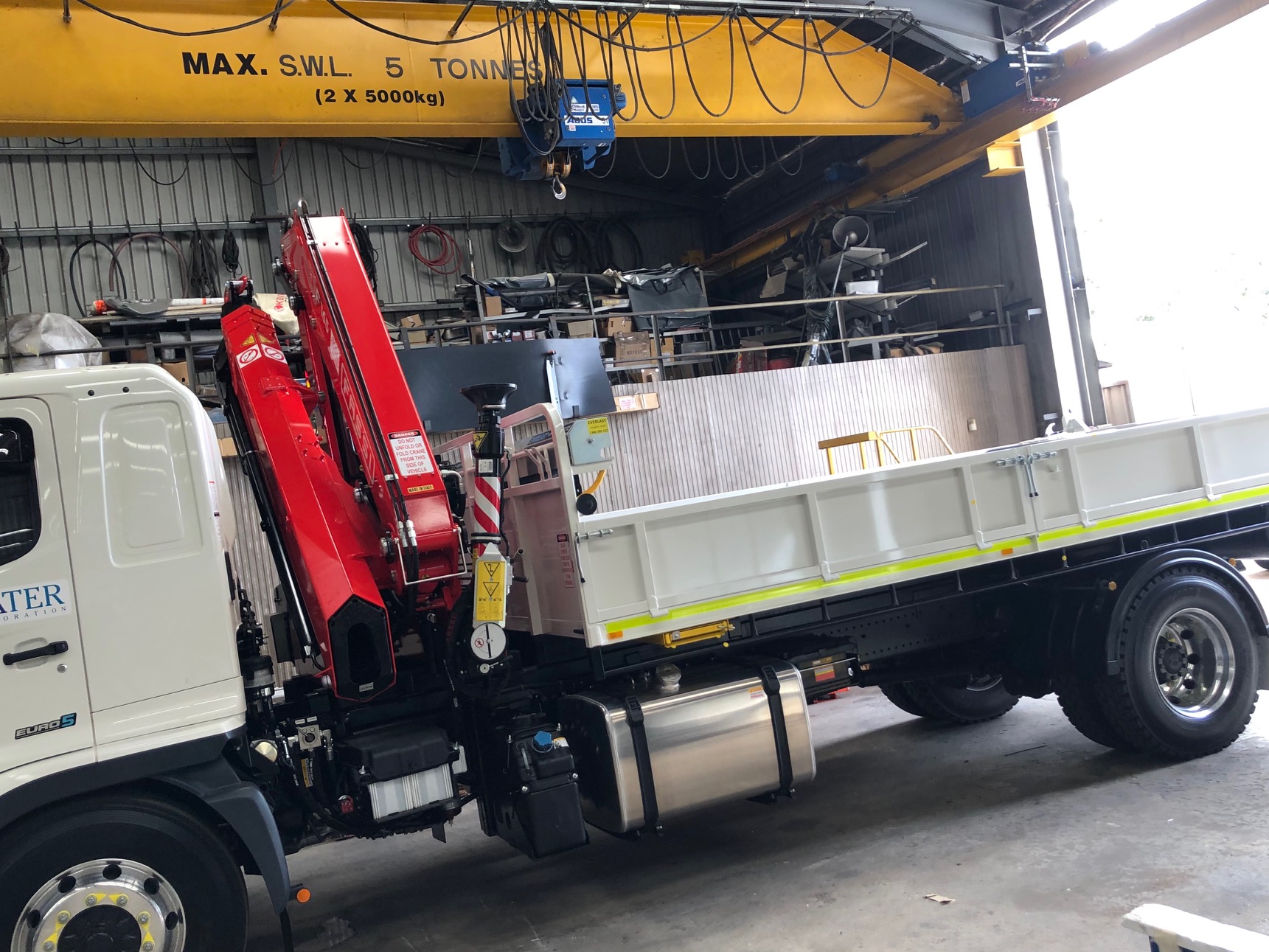 Crane and Tipper combination - Osborne Motor Bodies